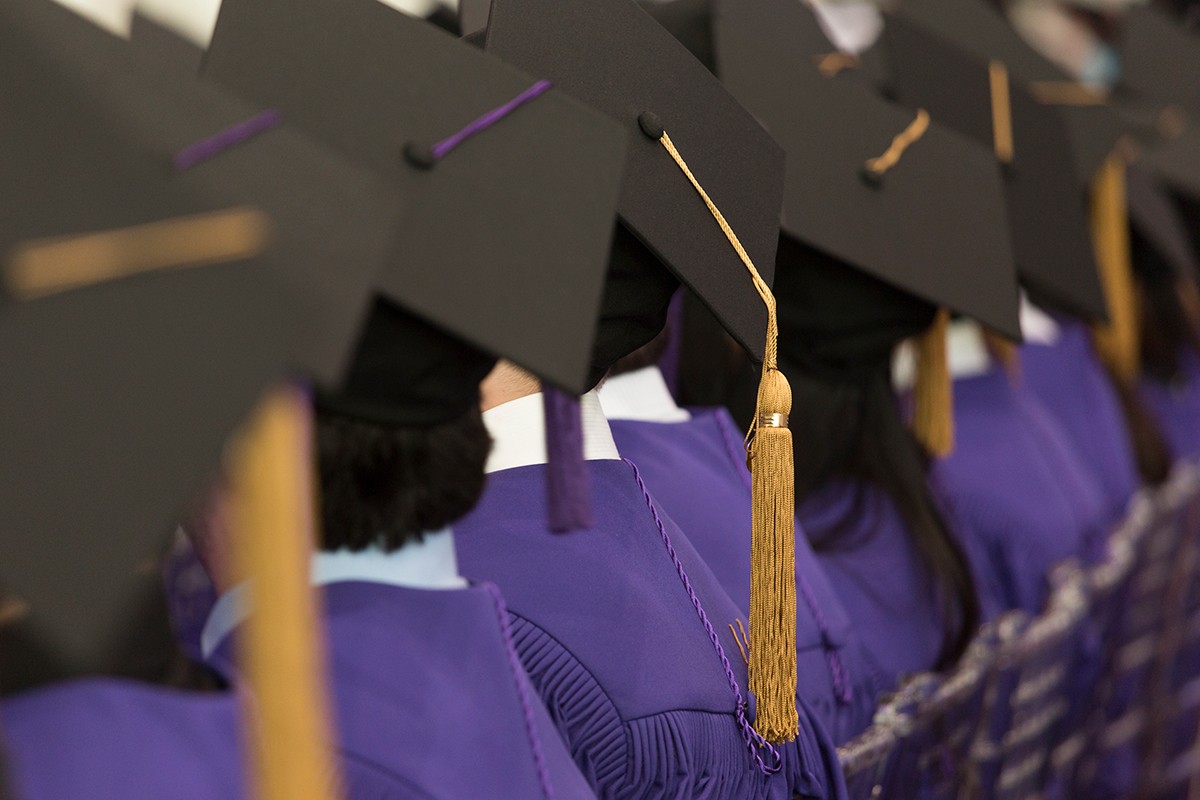 NYU Abu Dhabi Celebrates its First Graduating Class at Historic ...