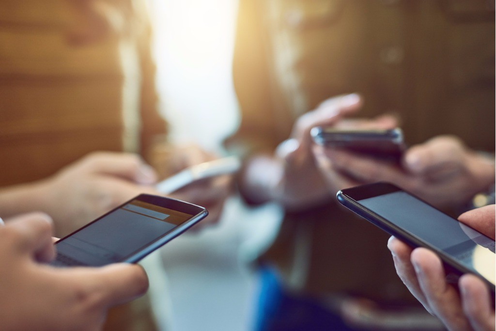 Next Generation Cell Phone Networks - NYU Abu Dhabi