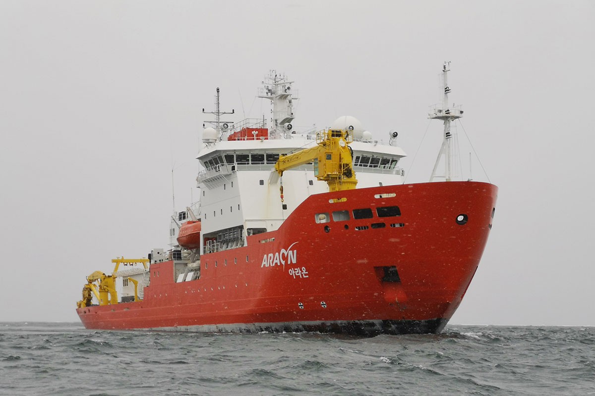 Work in Isolation: What We Can Learn From an Antarctic Research ...